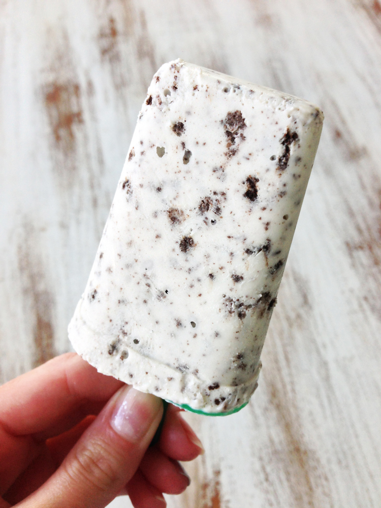Skinny Cookies & Cream Popsicles Eat More Chocolate